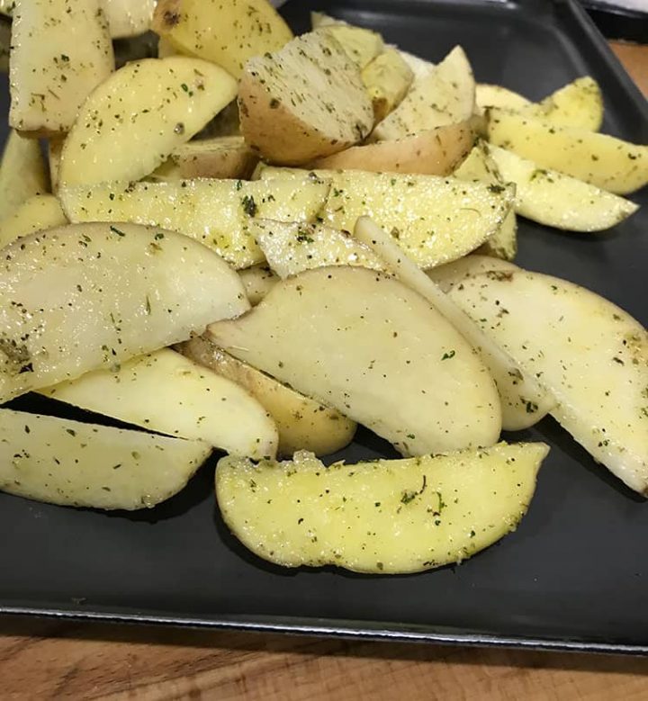 Oven roasted chips (wedges) | Recipes Made Easy