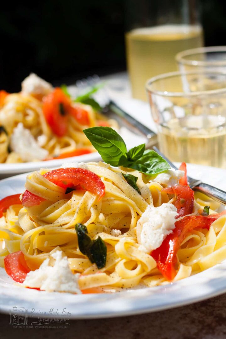 Tagliatelle with Fresh Tomatoes, Basil and Mozzarella | Recipes Made Easy