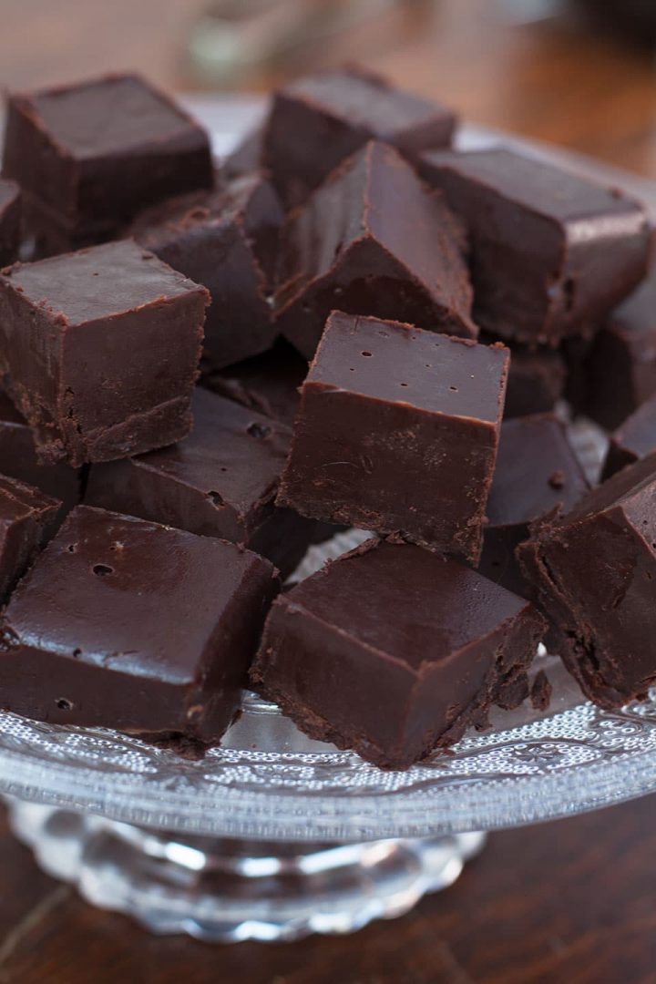 Easy Chocolate Fudge | Recipes Made Easy