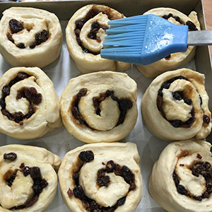 Traditional Chelsea Buns Made Easy | Recipes Made Easy
