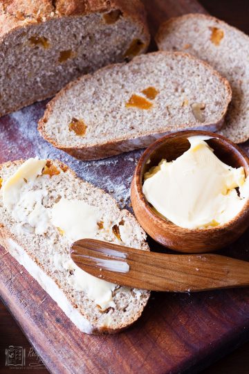 Apricot and Walnut Rye Bread | Recipes Made Easy