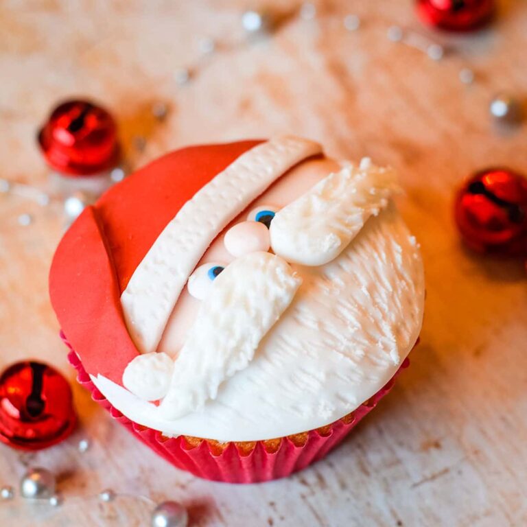 Christmas Bakes and Makes | Recipes Made Easy