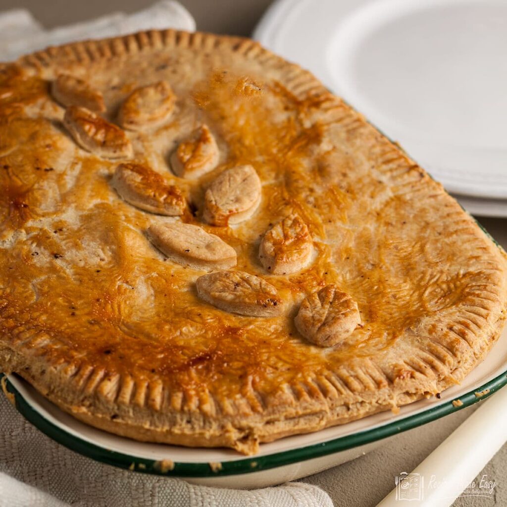 Steak and red wine pie | Recipes Made Easy